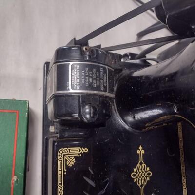 Vintage Singer Model 221-1 Sewing Machine in Original Box with ...