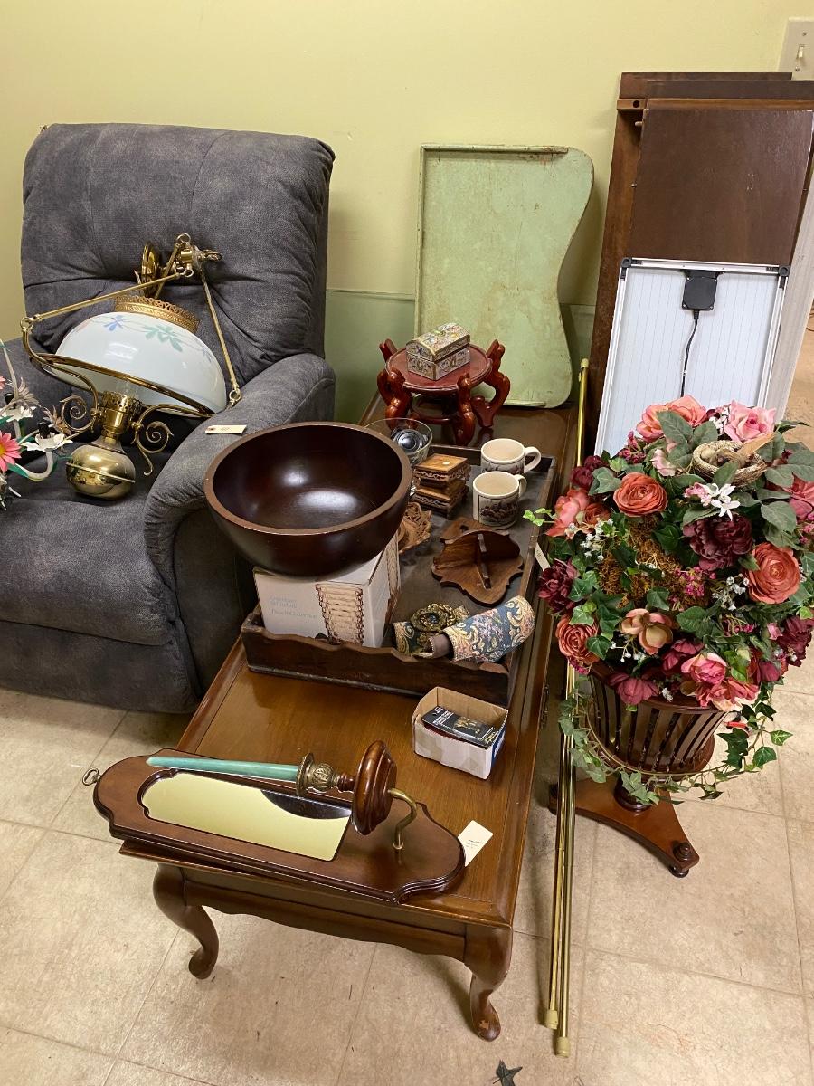 Misc Household Lot | EstateSales.org