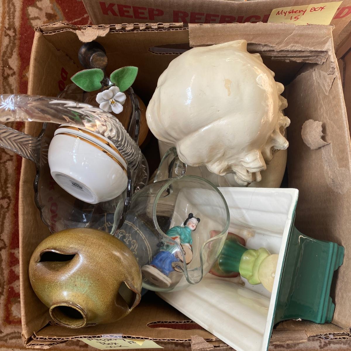Mystery Box 18 with $50+ value (K-SS) | EstateSales.org