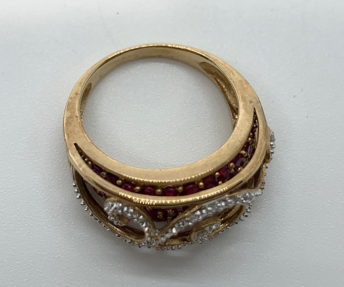 Tw 7.2g 14k MEDA Yellow Gold Ruby & Diamond Chip Ring sz8 | EstateSales.org
