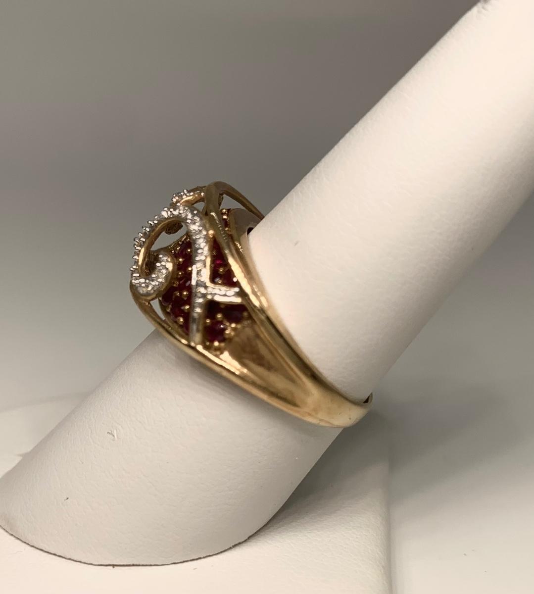 Tw 7.2g 14k MEDA Yellow Gold Ruby & Diamond Chip Ring sz8 | EstateSales.org