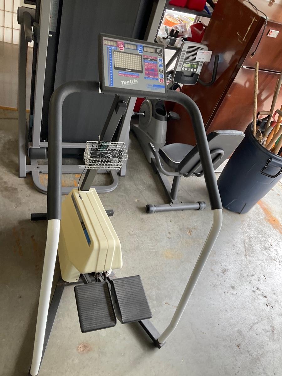 Tectrix stair stepper | EstateSales.org