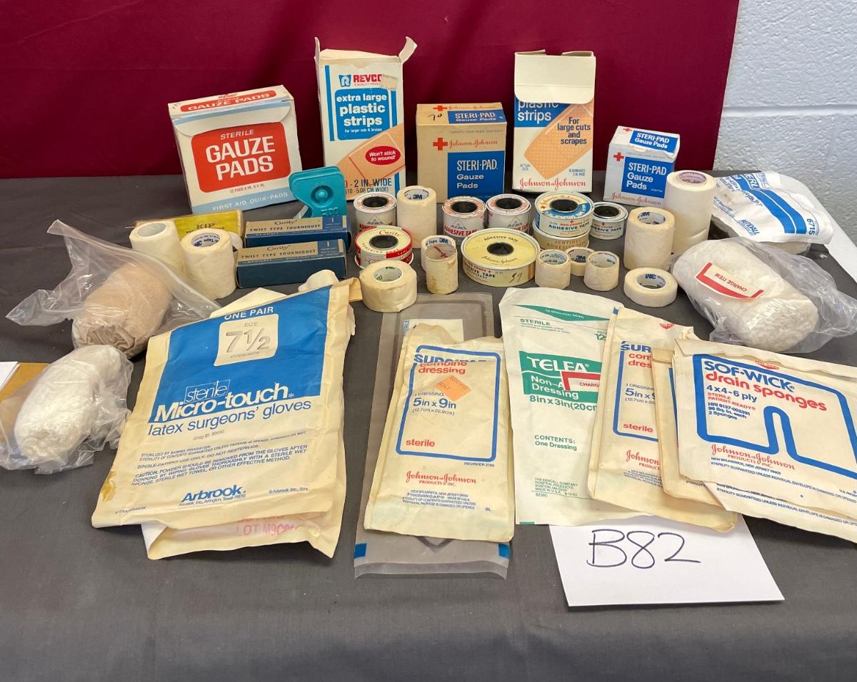 First aid assortment | EstateSales.org