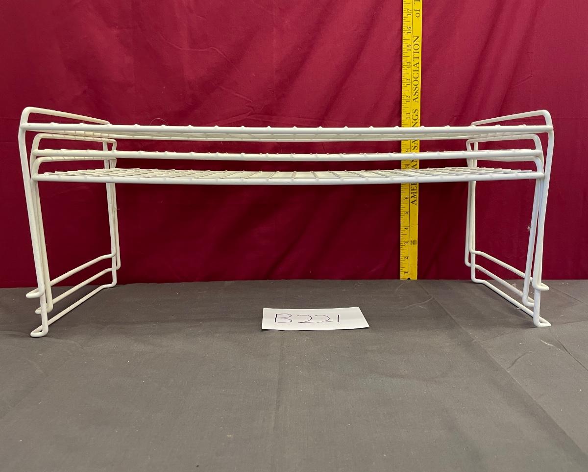 Set of 3 risers | EstateSales.org