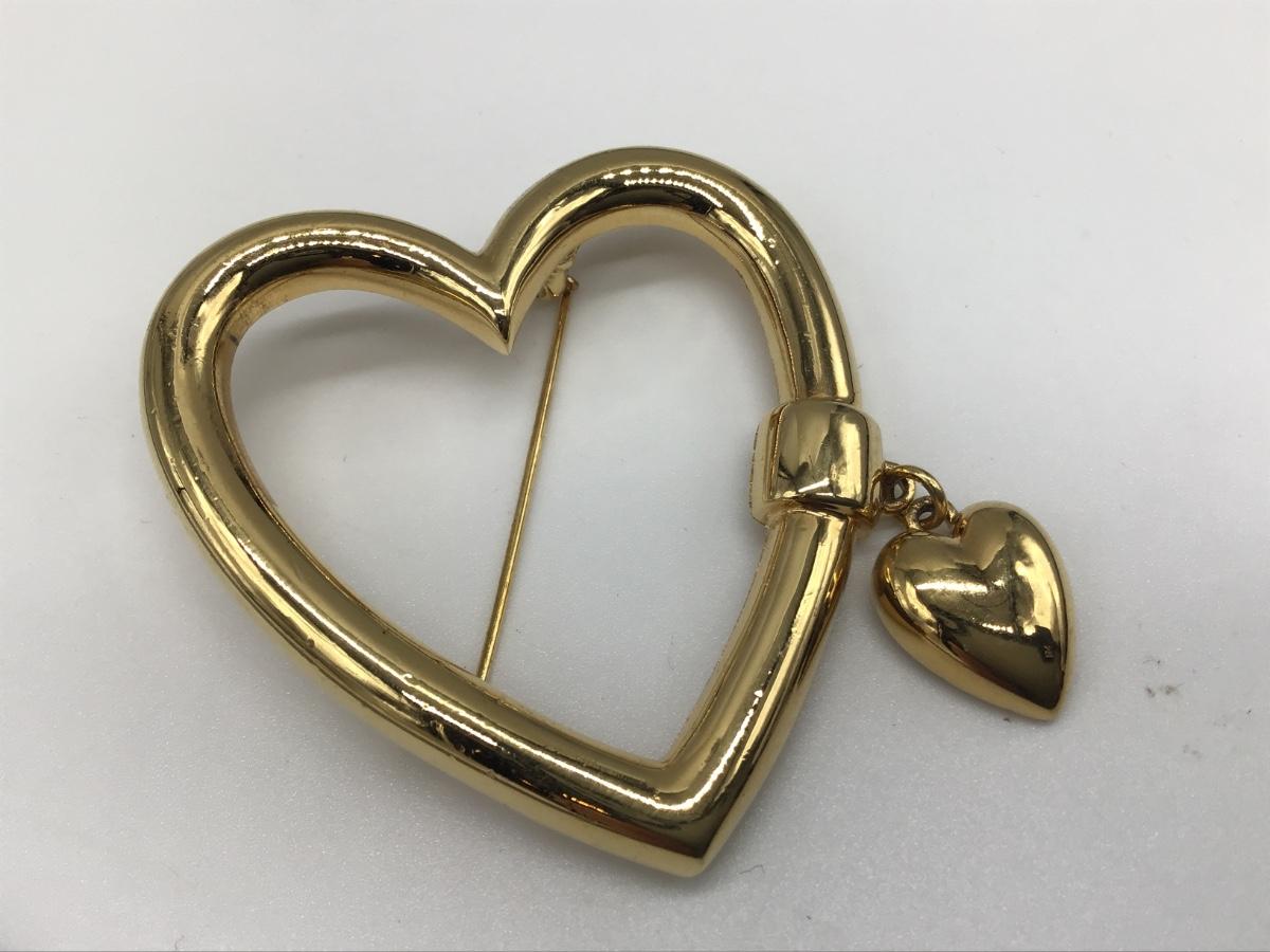 Monet Heart Brooch | EstateSales.org
