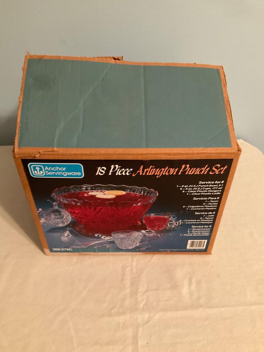 Anchor Arlington punch set | EstateSales.org