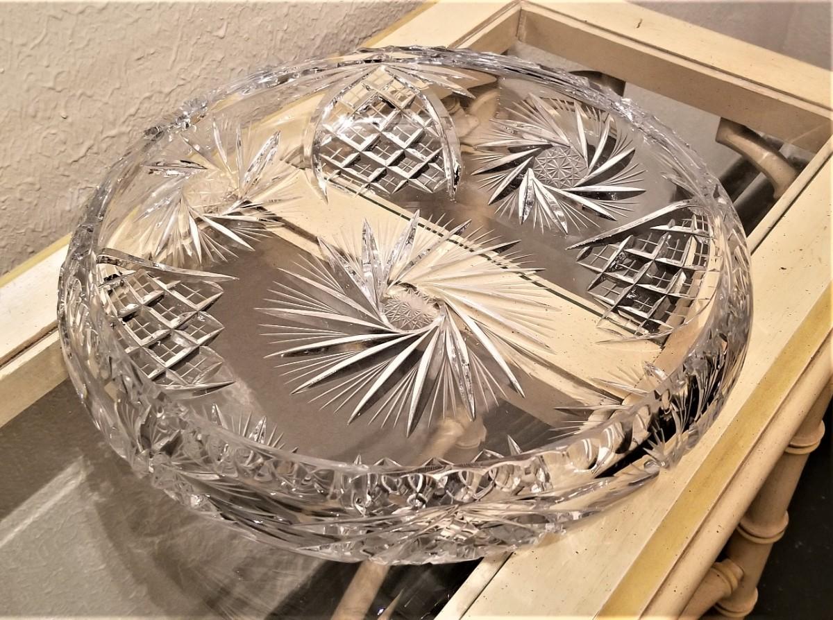 Lot 33 Beautiful Vintage Crystal Center Bowl EstateSales Lot 33 Beautiful Vintage Crystal Center Bowl EstateSales