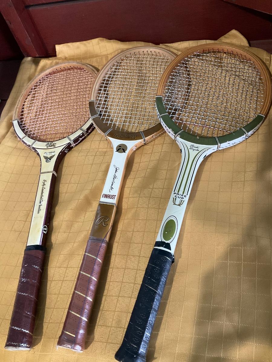 Vintage tennis rackets | EstateSales.org