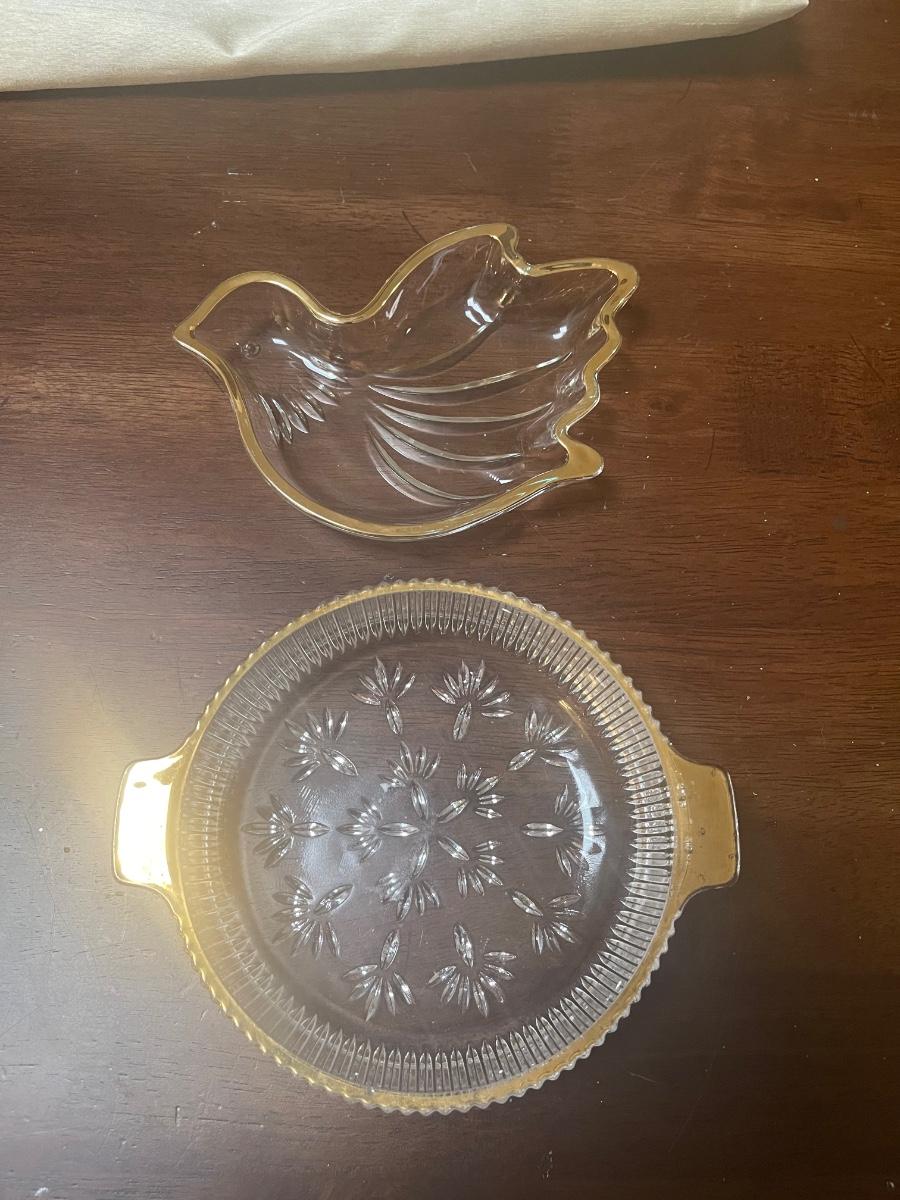 Two vintage pieces. Vtg Glass dove Dish with gold trim 61/2 x 5” Vtg ...