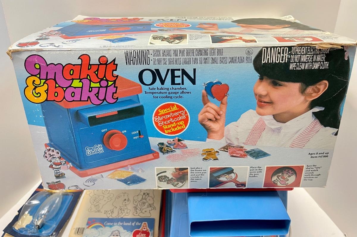 Makit Bakit Oven Toy Suncatcher and supplies Carebears vintage ...
