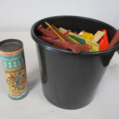 Lincoln Logs - Storyland Puzzle | EstateSales.org