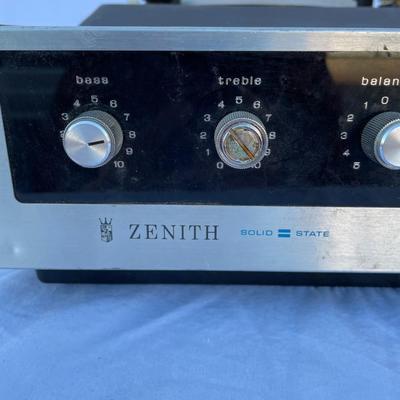 LOT 70 ZENITH SOLID STATE TURNTABLE/PHONOGRAPH | EstateSales.org