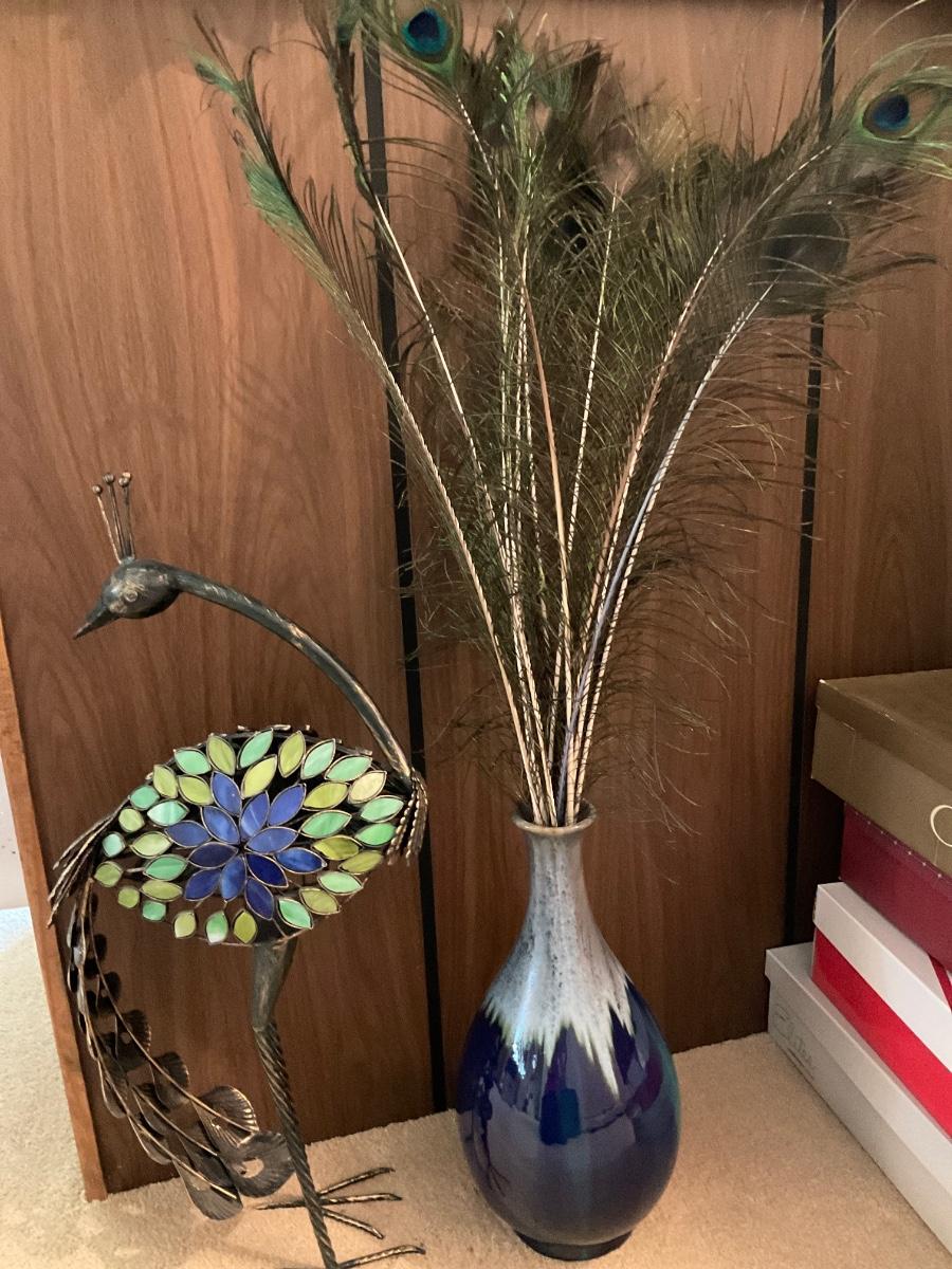 Peacock decor | EstateSales.org