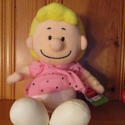Peanuts Characters Sally Brown Doll | EstateSales.org