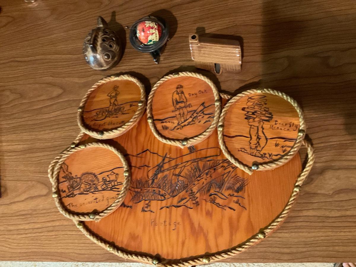 Wood tray w/ coasters & decor | EstateSales.org