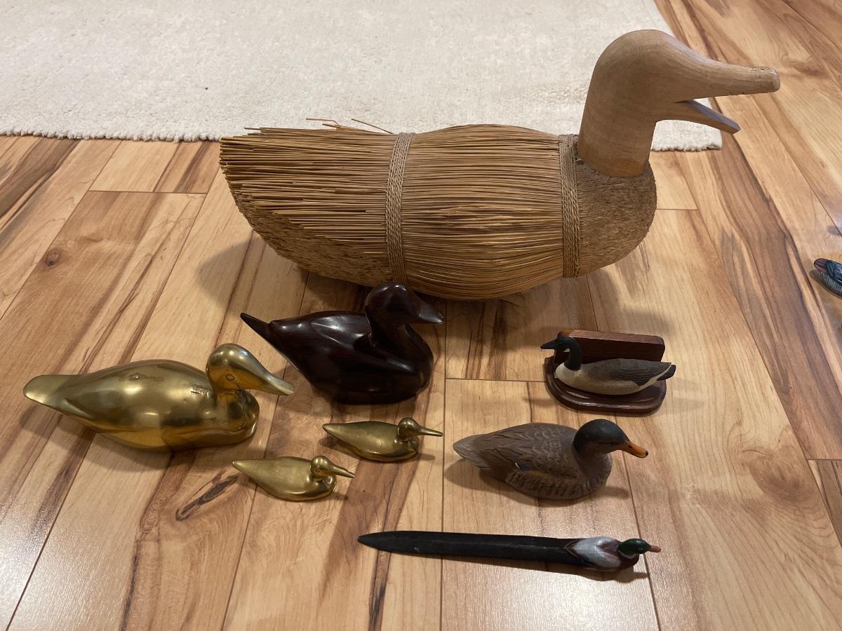 D24-Duck Lot | EstateSales.org