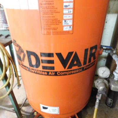 Devilbiss Industrial Air Compressor TAPV-5052 5HP with a Devair Model ...