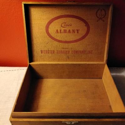 VINTAGE WEBSTER TOBACCO CO ALBANY VOGUE WOODEN CIGAR BOX | EstateSales.org
