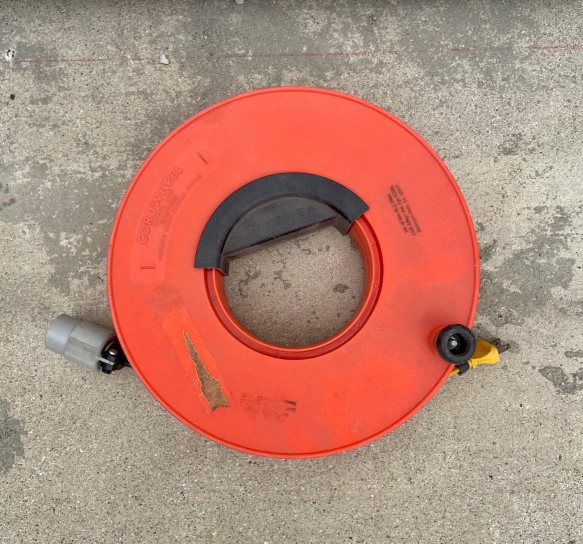 Electric Cord Reel W Cord EstateSales electric-cord-reel-w-cord-estatesales