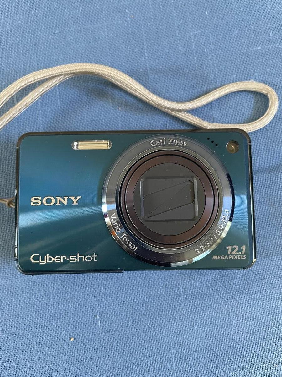 Sony Cybershot Digital Camera | EstateSales.org