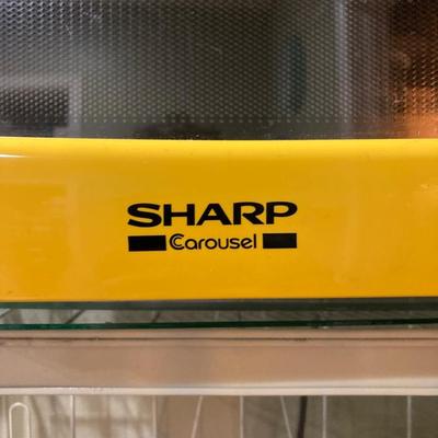 LOT 429 1000w SHARP CAROUSEL MICROWAVE | EstateSales.org