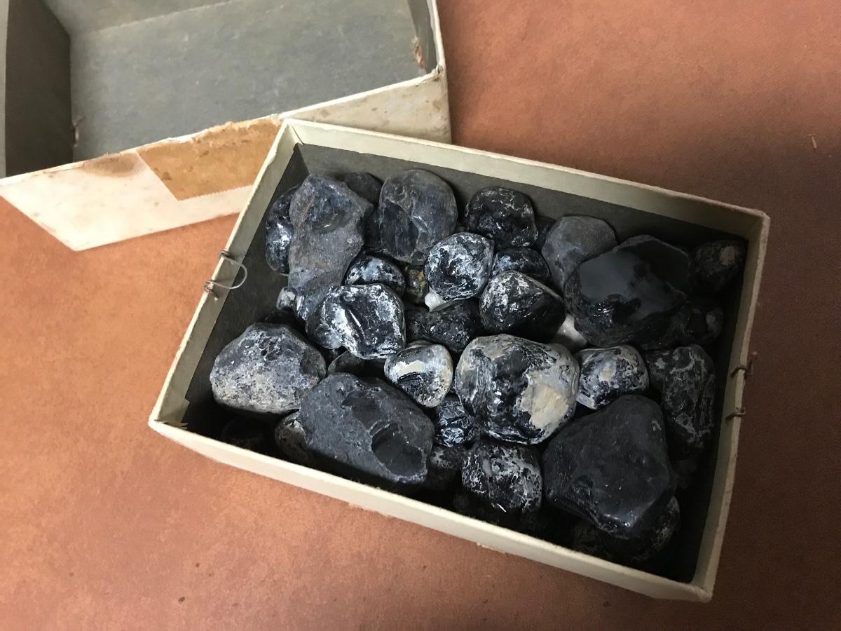 ROCK SAMPLES | EstateSales.org