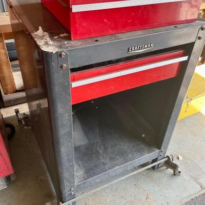 Craftsman Rolling 2-Drawer Tool Stand | EstateSales.org