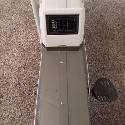 LOT 194 DP AIRGOMETER DLX STATIONARY EXERCISE BIKE | EstateSales.org