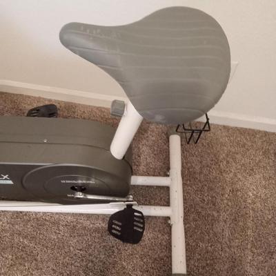 LOT 194 DP AIRGOMETER DLX STATIONARY EXERCISE BIKE | EstateSales.org