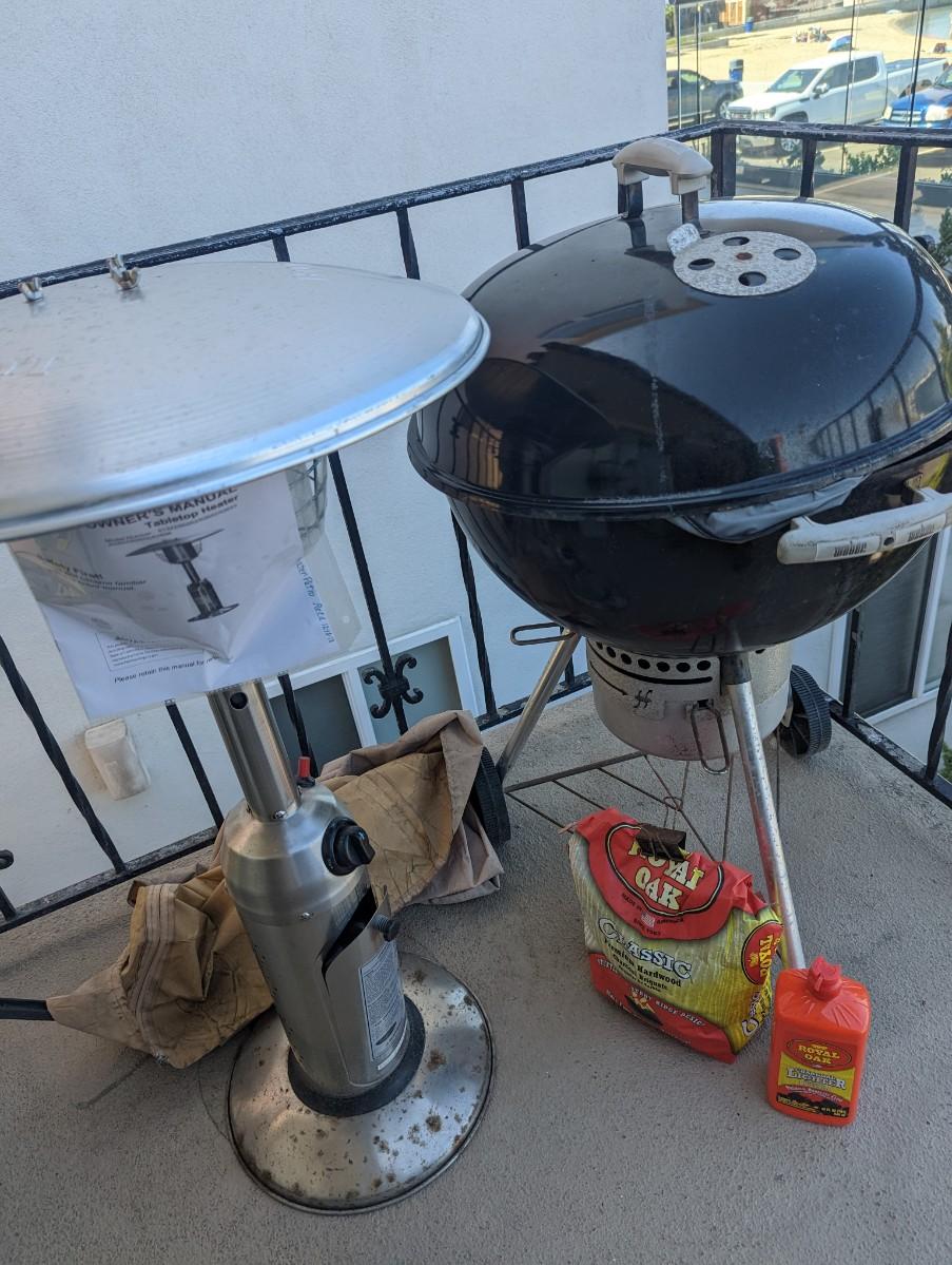 Weber Grill Heater | EstateSales.org