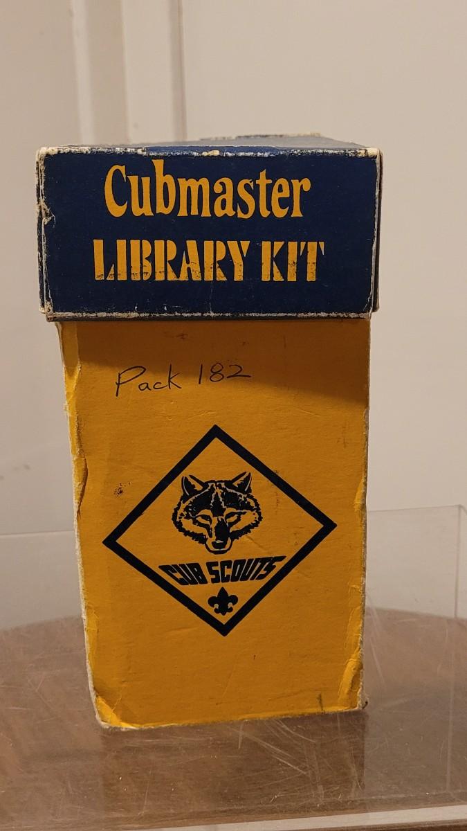 Lot 29: Vintage Cub Master Library Kit | EstateSales.org