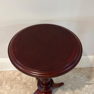 BOMBAY ~ Mahogany ~ Small Round Side Table | EstateSales.org