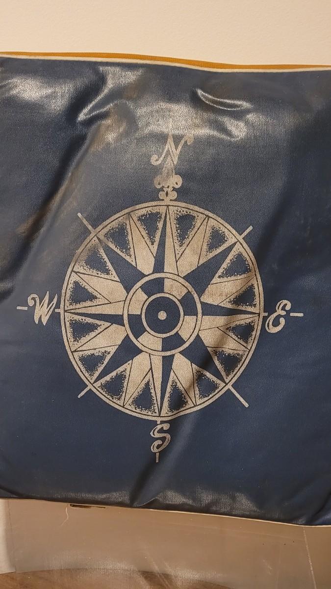 Lot 72: Vintage Sea King Compass Boat Cushion Life Vest Floatation ...