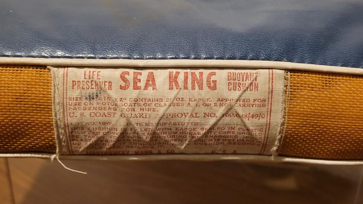 Lot 72: Vintage Sea King Compass Boat Cushion Life Vest Floatation ...