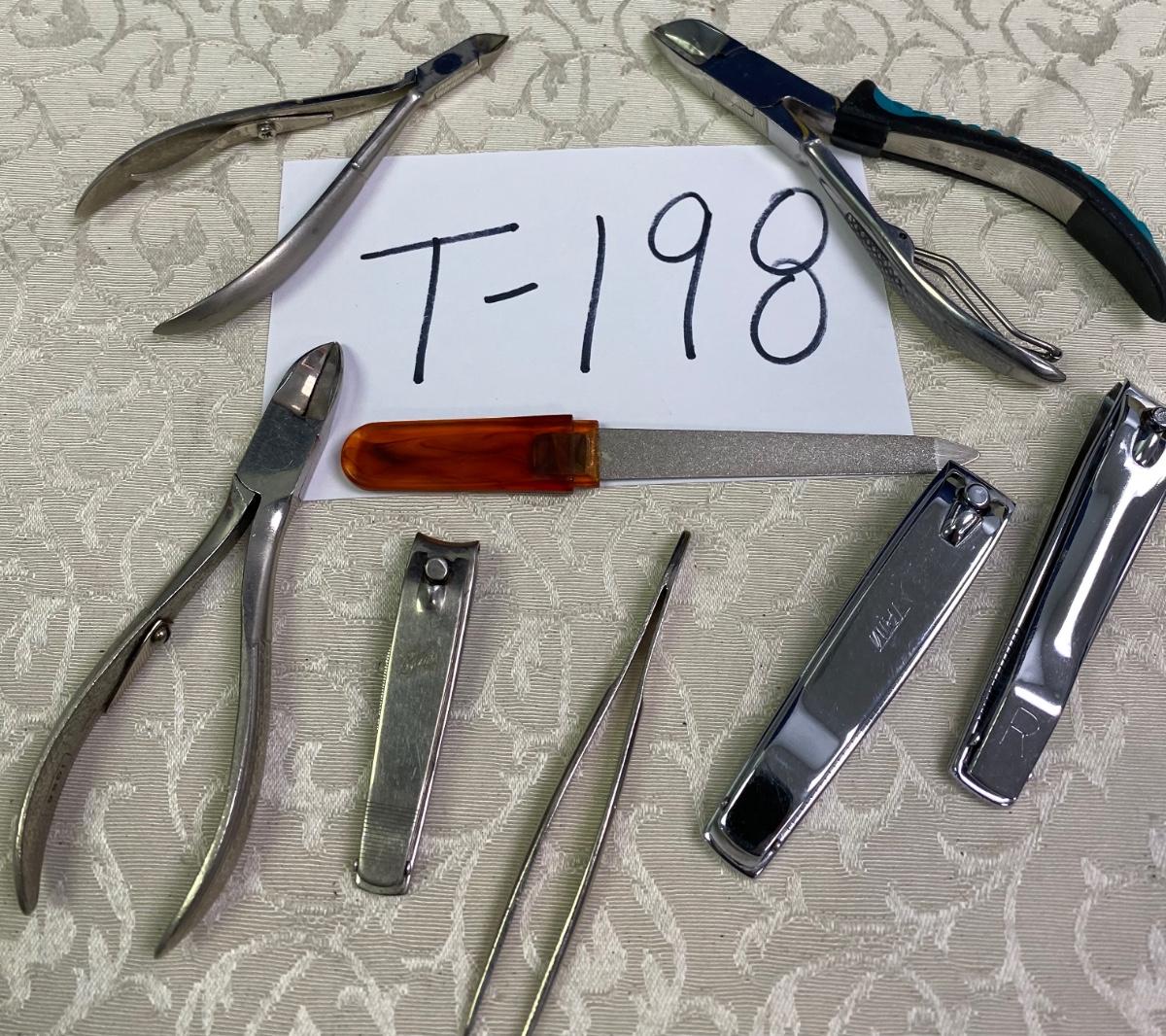 Finger nail package | EstateSales.org