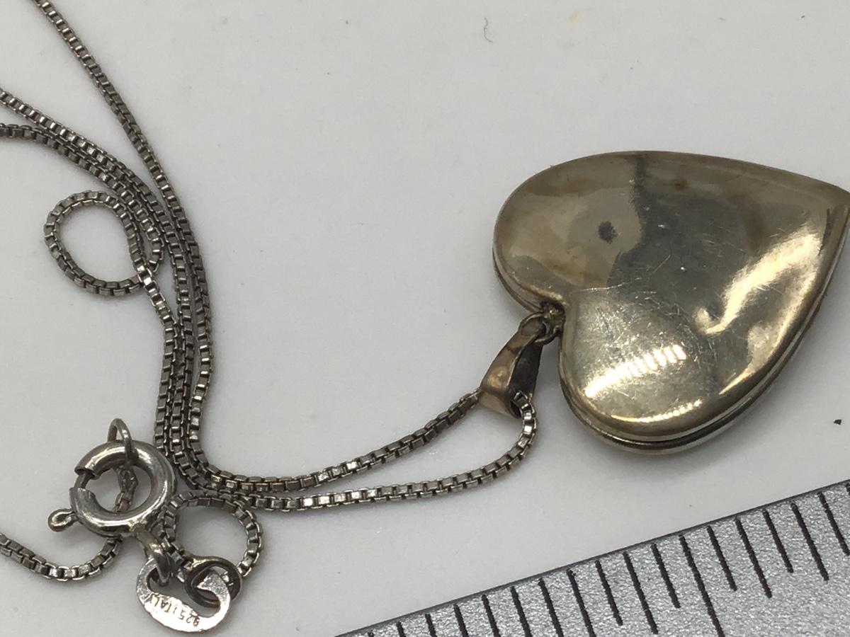 Vintage Silver Photo Locket 925 And Chain | EstateSales.org