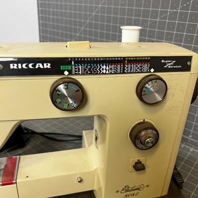 RICCAR Model 808E Sewing Machine | EstateSales.org
