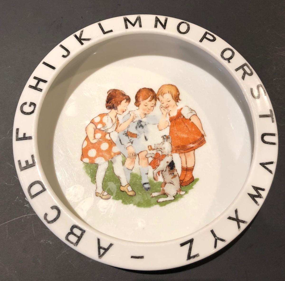 1938 Child's Alphabet Bowl | EstateSales.org
