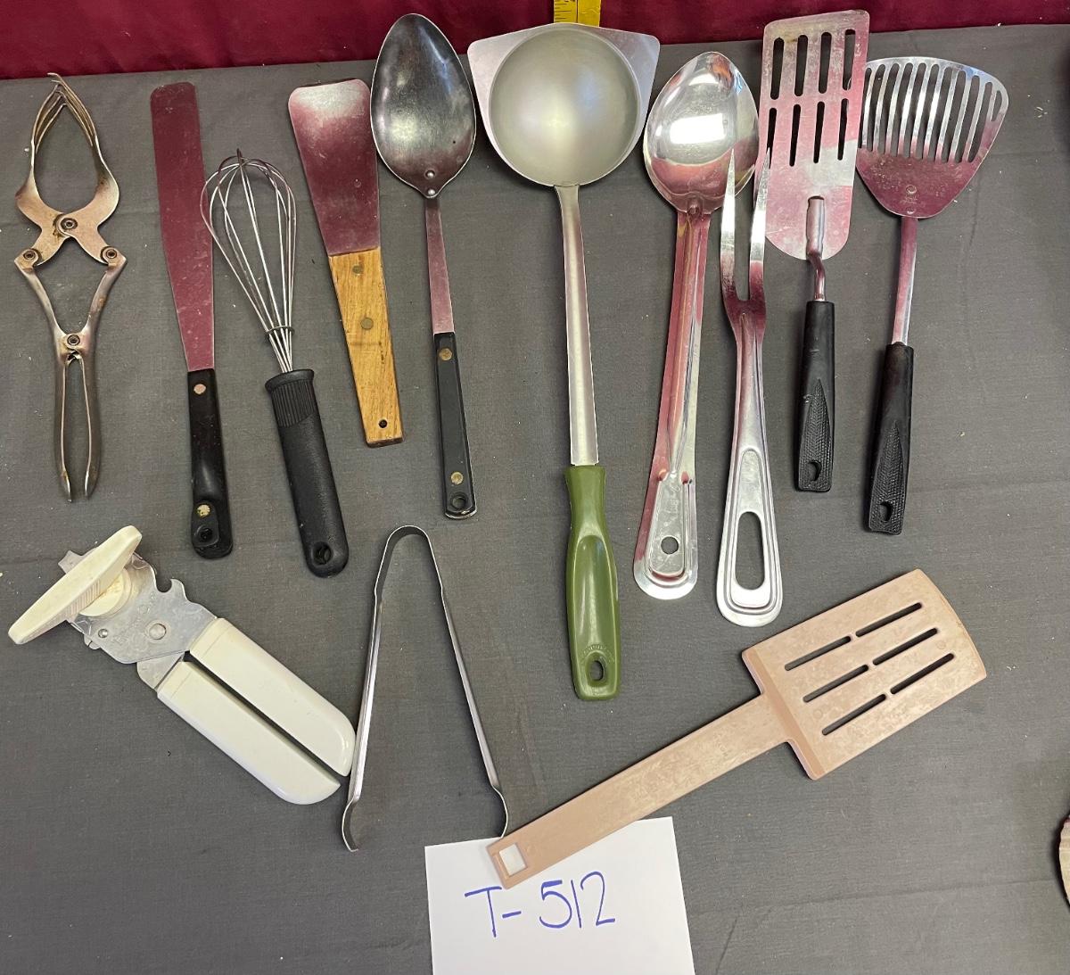 Kitchen assortment | EstateSales.org