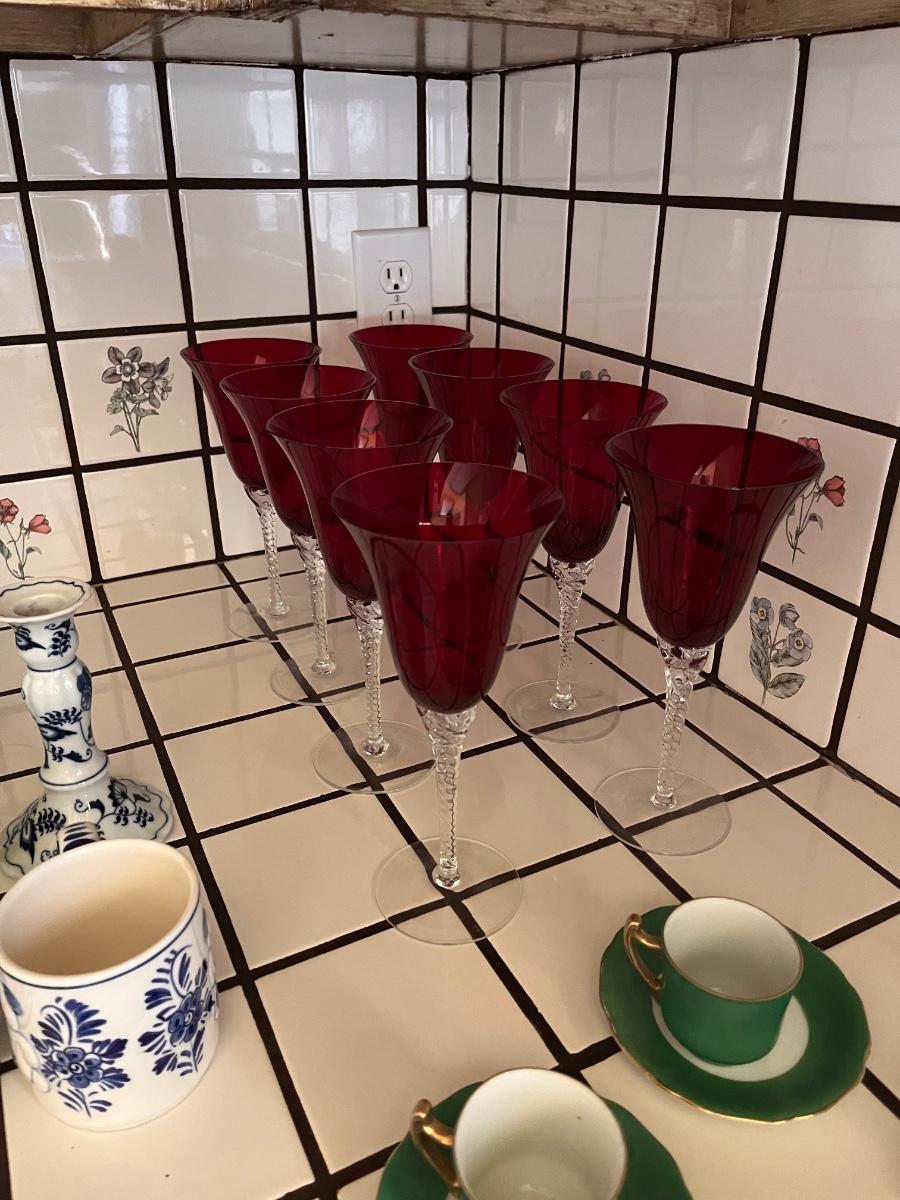 Libby red wine glasses | EstateSales.org
