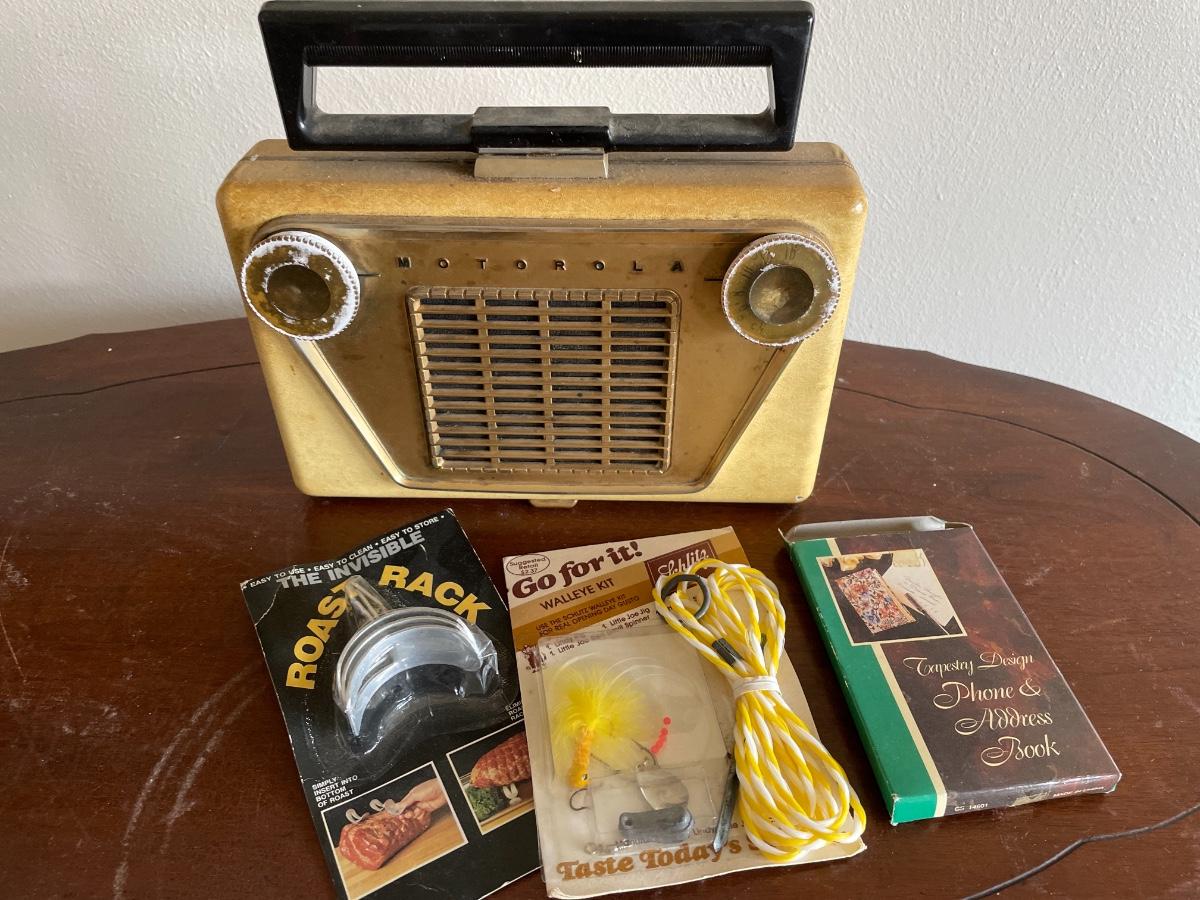 Motorola radio with Roast Rack, Walleye and address | EstateSales.org