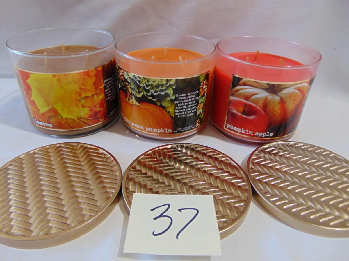 Item 37 Candles | EstateSales.org
