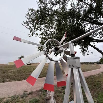 WINGARD'S SALES 64" YARD / GARDEN MINIATURE WINDMILL | EstateSales.org