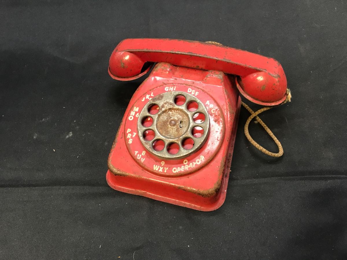 VINTAGE TOY TELEPHONE | EstateSales.org