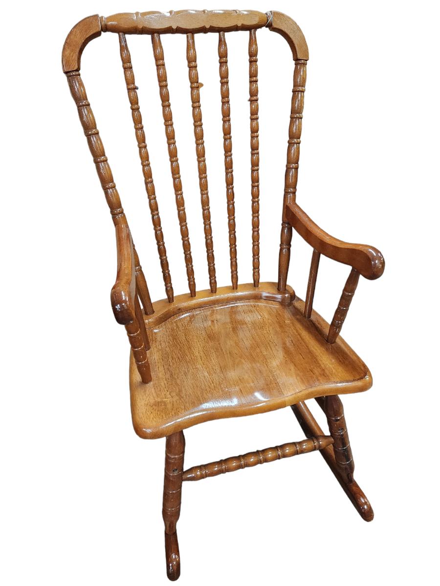Beautiful Wood Rocker | EstateSales.org