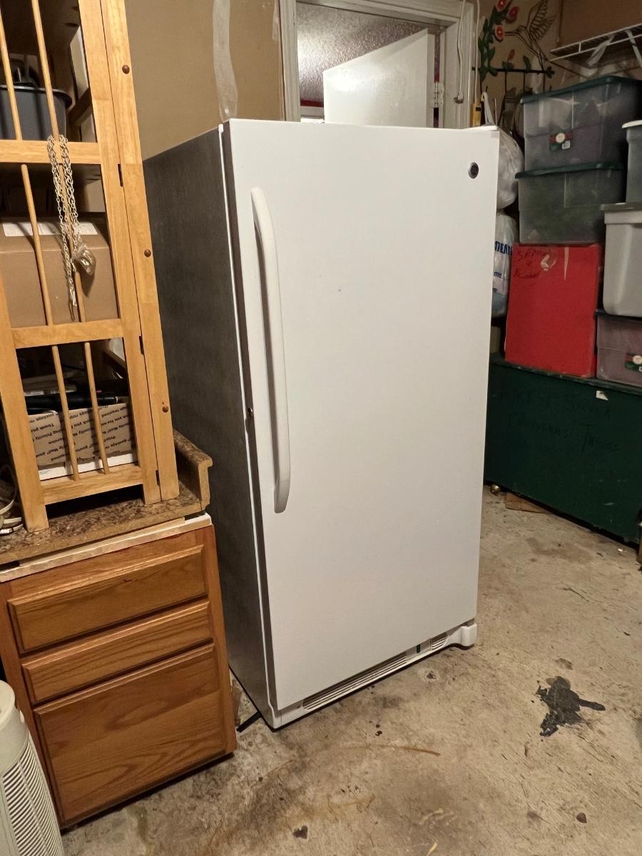 GE Stand Up Freezer EstateSales