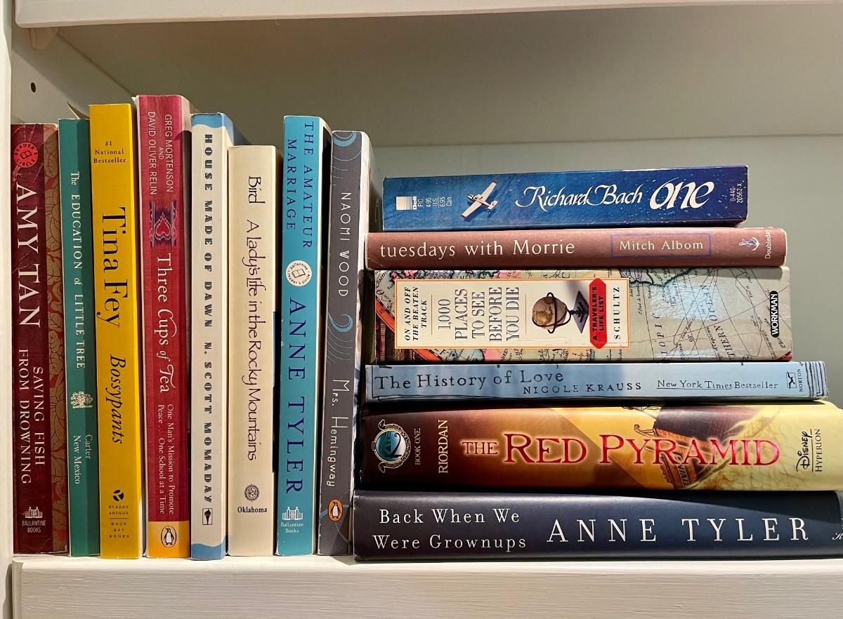 Book Lot - Mixed Genre | EstateSales.org