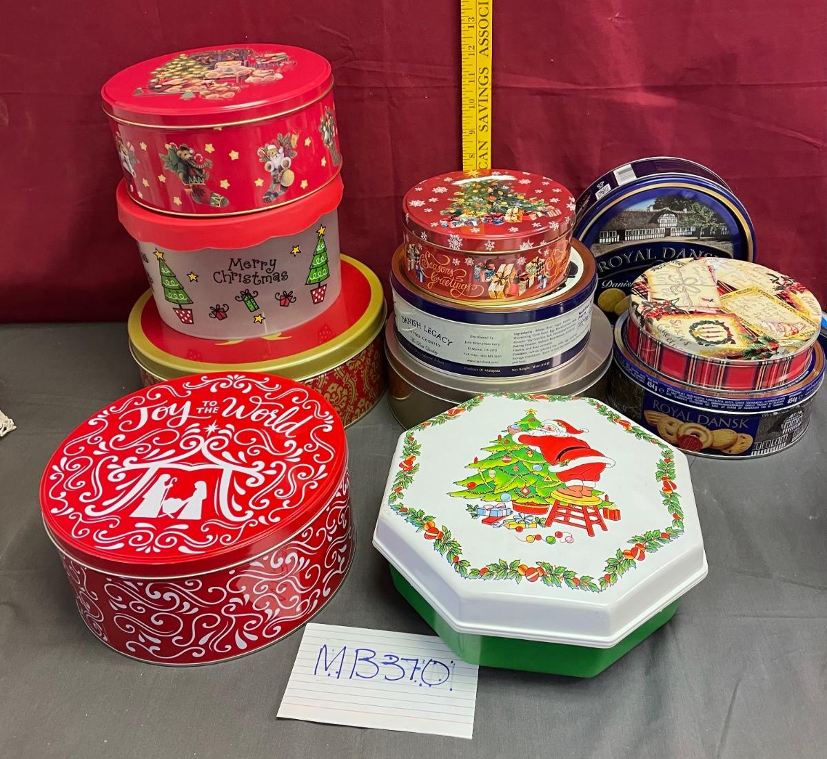 Assortment of tins | EstateSales.org