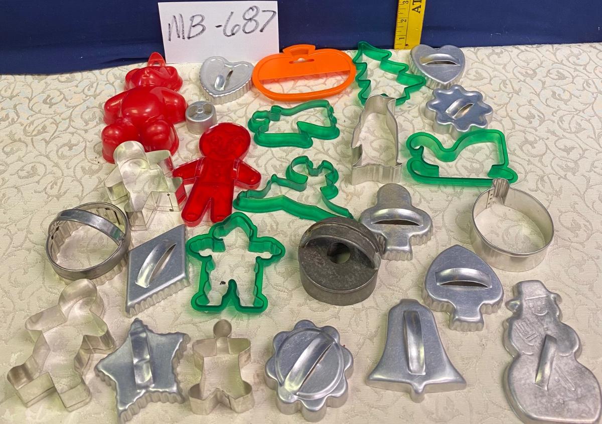 Cookie Cutters | EstateSales.org