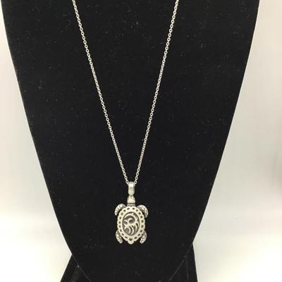 Large Turtle 🐢 Necklace | EstateSales.org